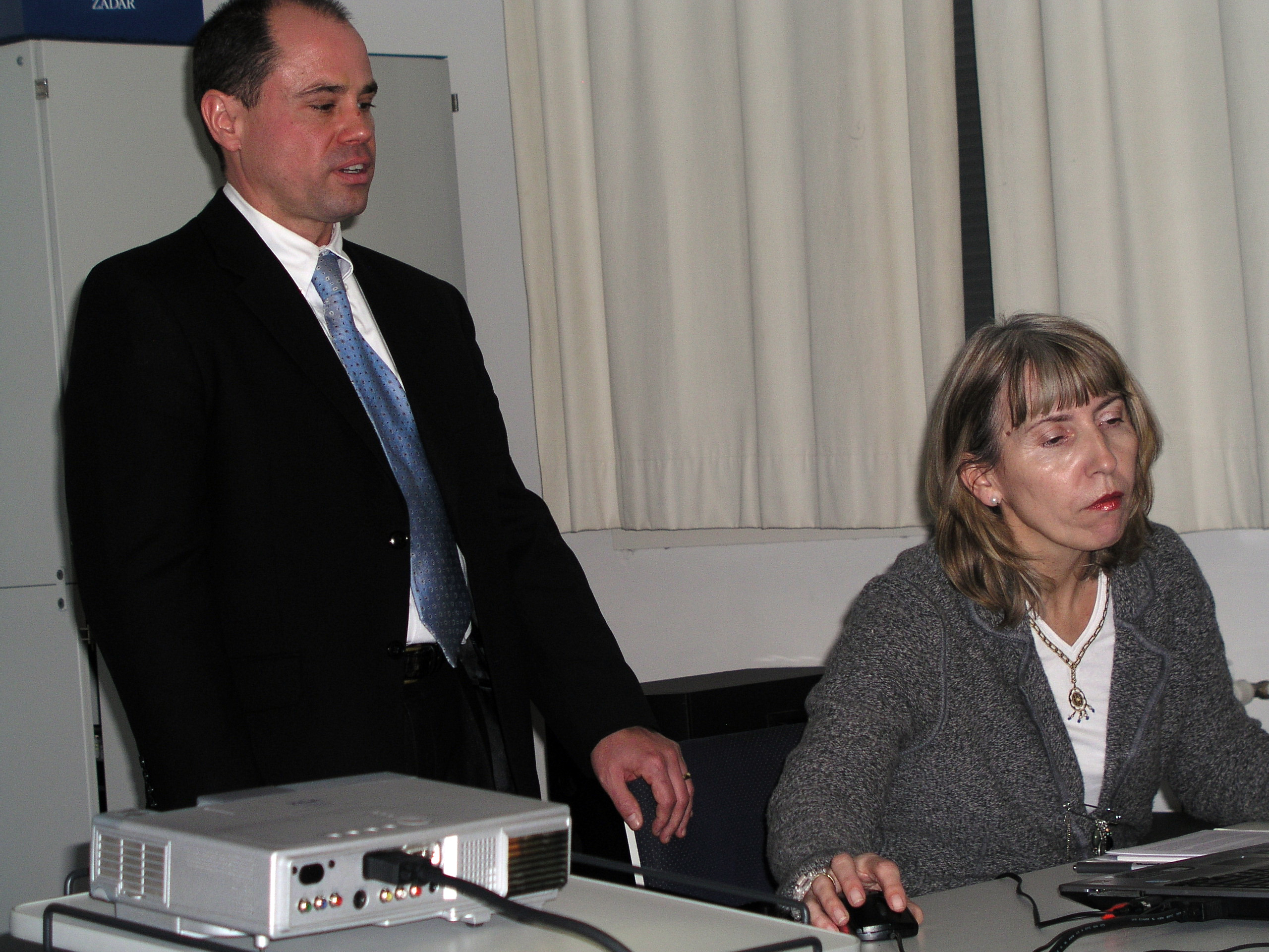 01.02.2008. / Open Yale Courses - Kenneth Wetzel